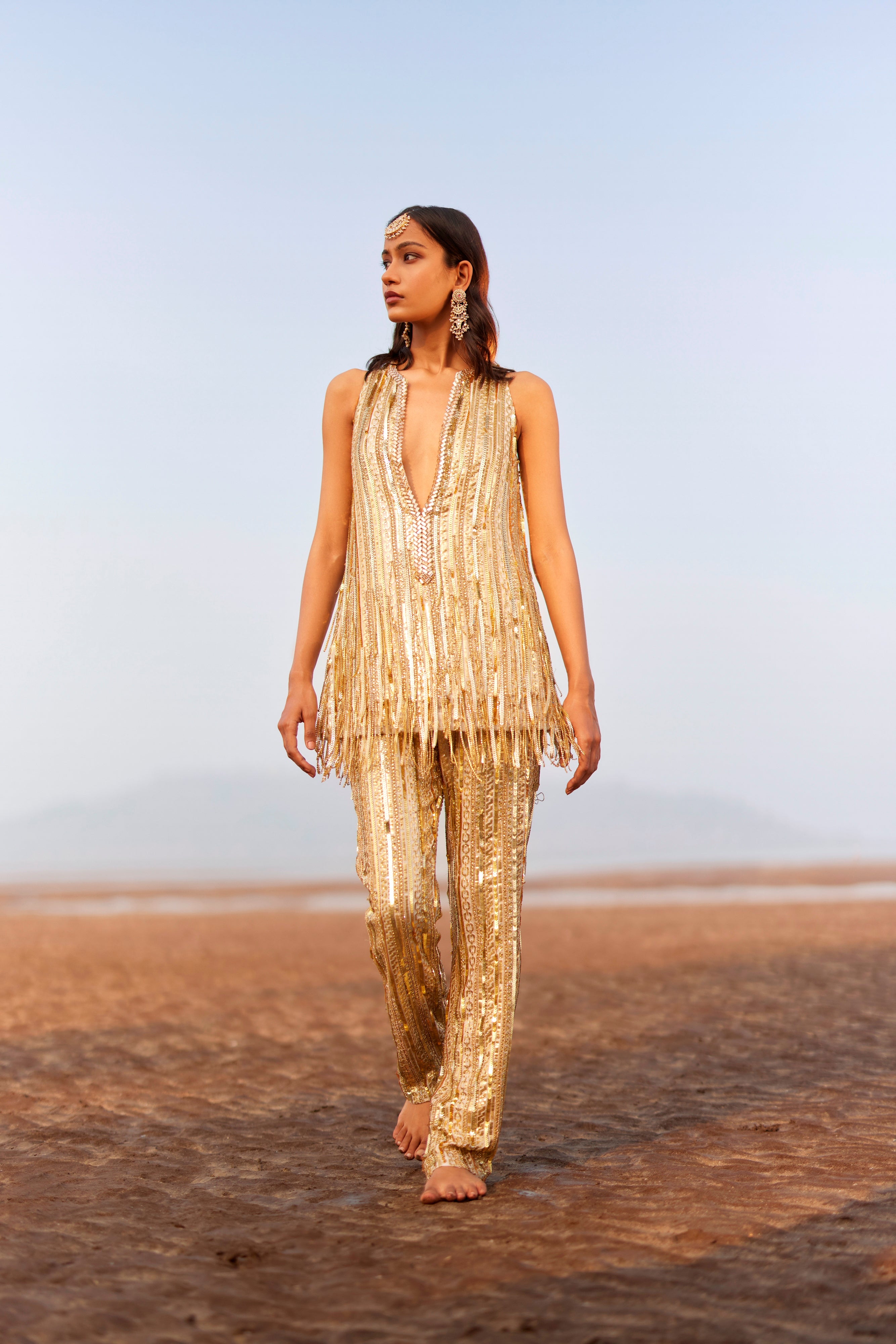 White & Gold Chains Incut Set – Monisha Jaising